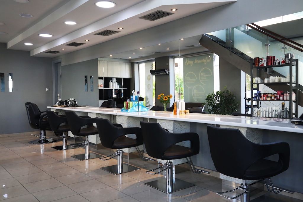 Επικοινωνία- Joanna's Hair & Nail Spa, κομμωτήρια Γλυφάδα και Φάληρο